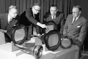 History of Electronics and Their Generations in Breif