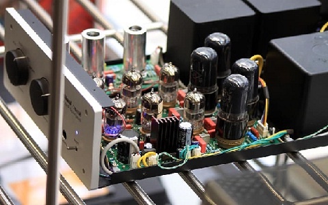 Simple Electrical Circuits for Diploma & Engineering Students