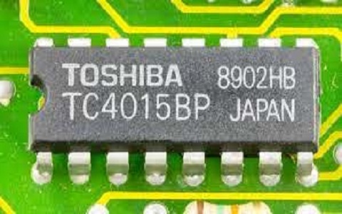 Universal Shift Register : Design, Working & Its Applications